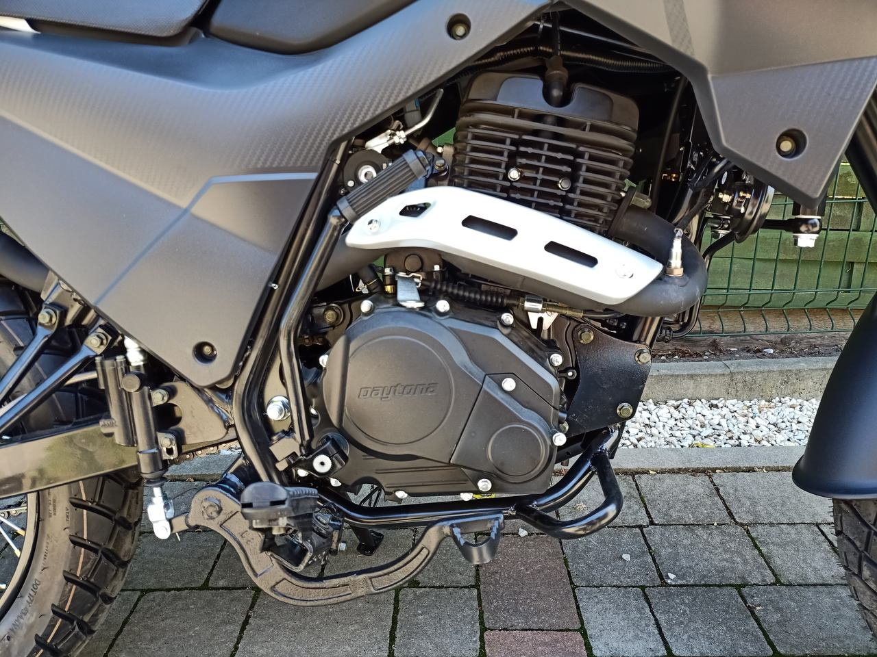 Motocykl DAYTONA EXPLORER 125 CBS czarny | MYMOTO - Akcesoria motocyklowe